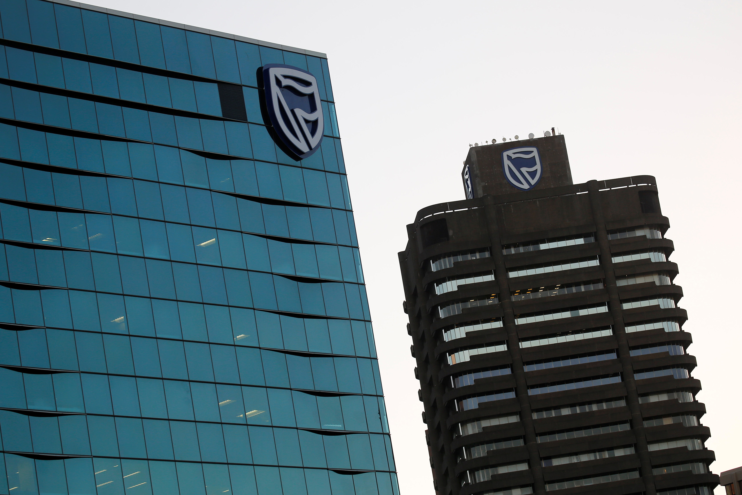 Sim Tshabalala (Standard Bank) fait coup double en Afrique du Sud avec ...